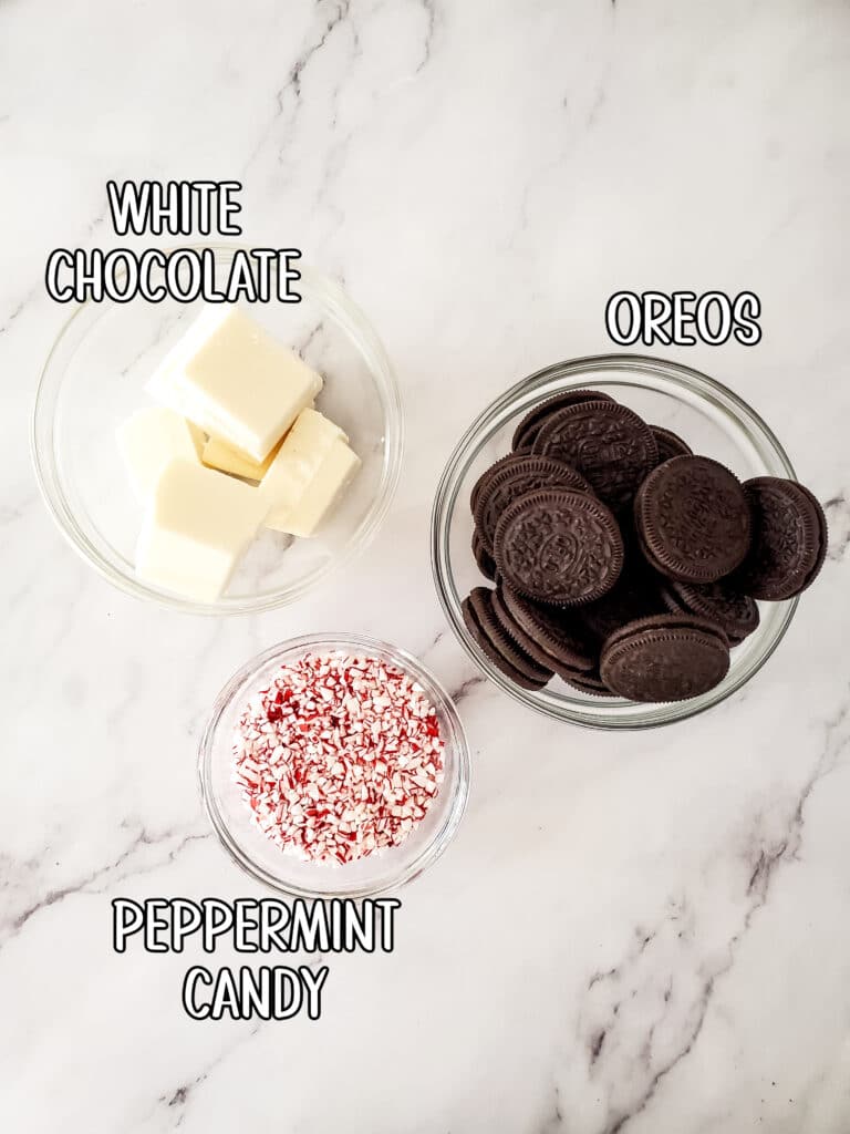 Peppermint Oreos - Swirls of Flavor